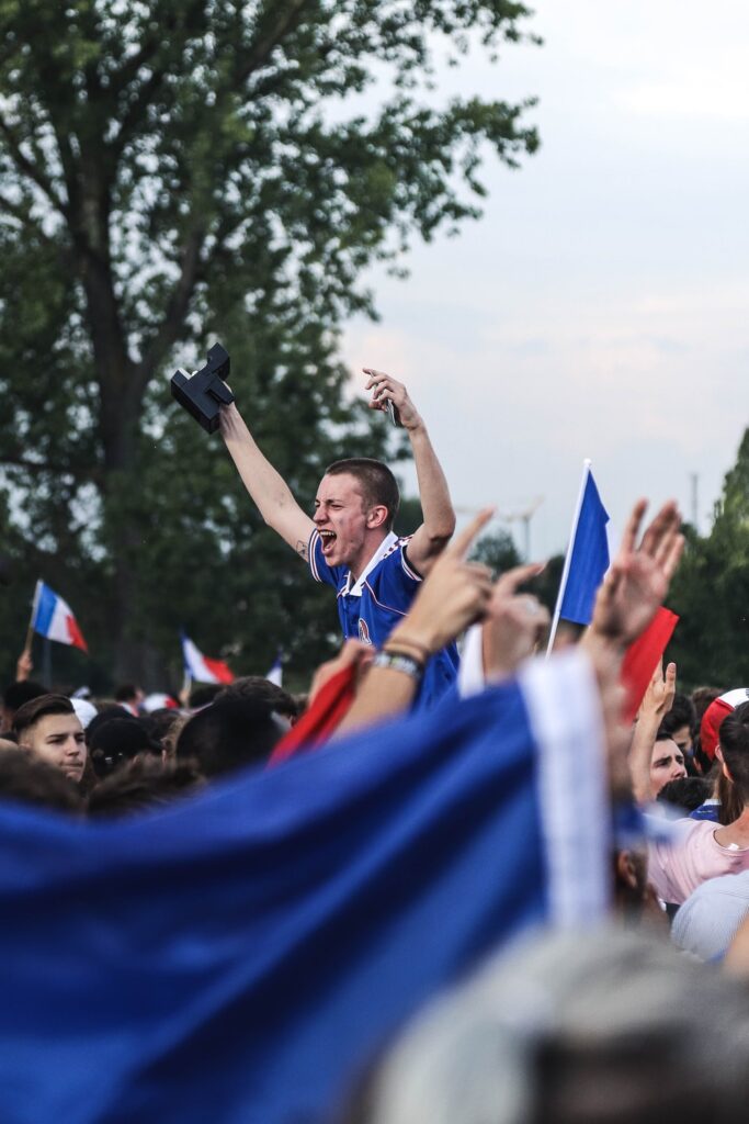 How to Win Graciously - A Guide for Tweens and Teens - Colour My Learning