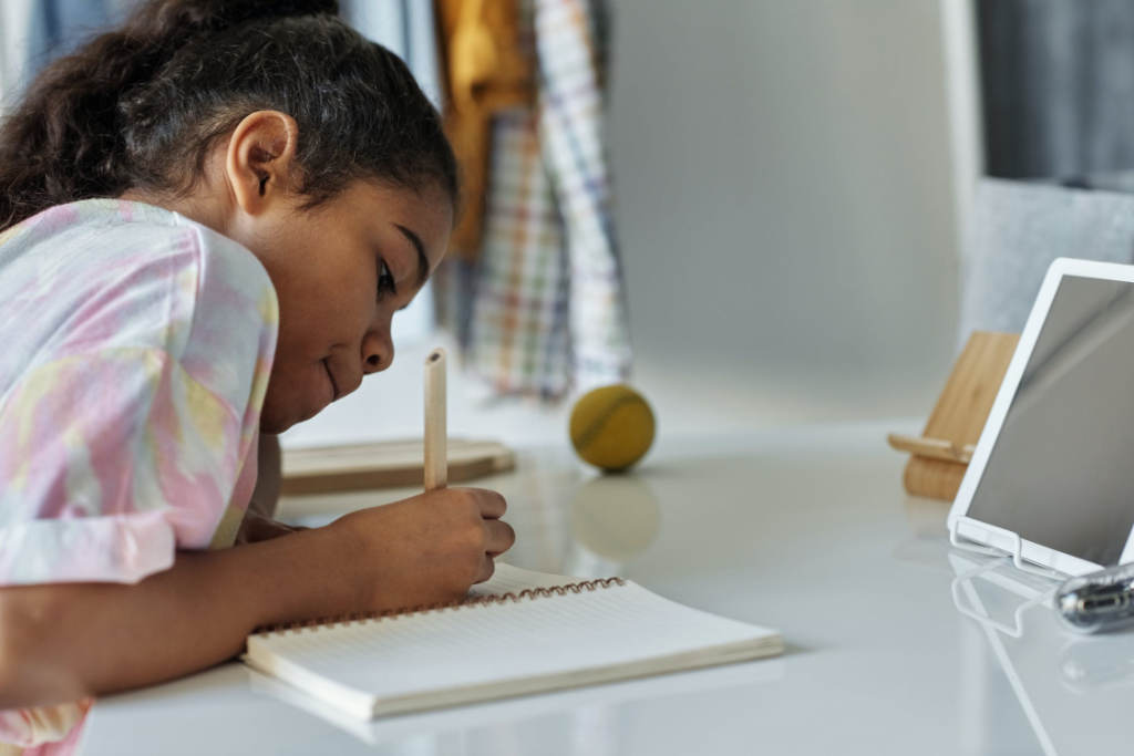 Recommended Generic Apps for School Use: 8 Must-have essential apps for ...